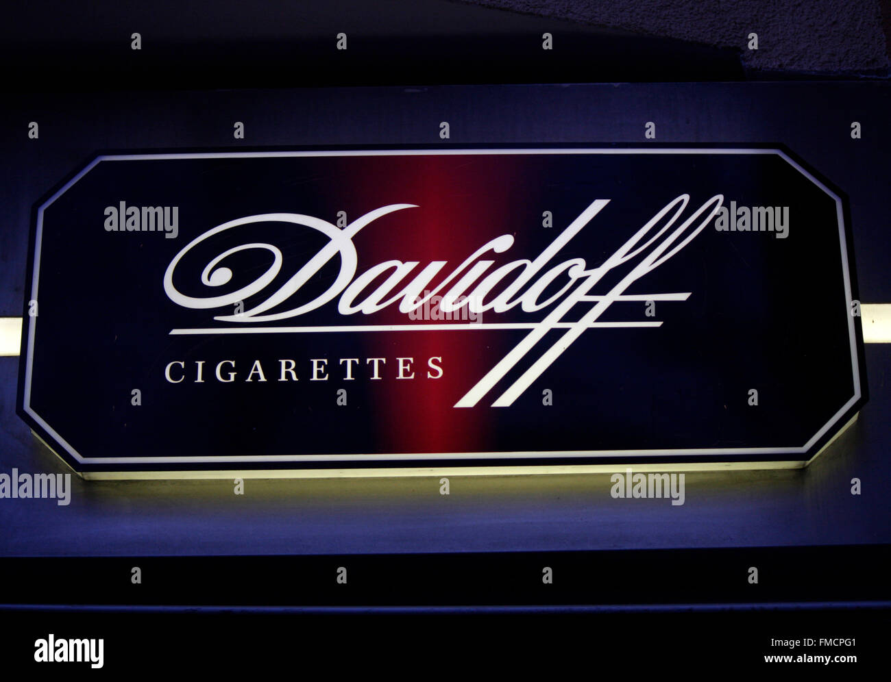 Davidoff logo hi-res stock photography and images - Alamy