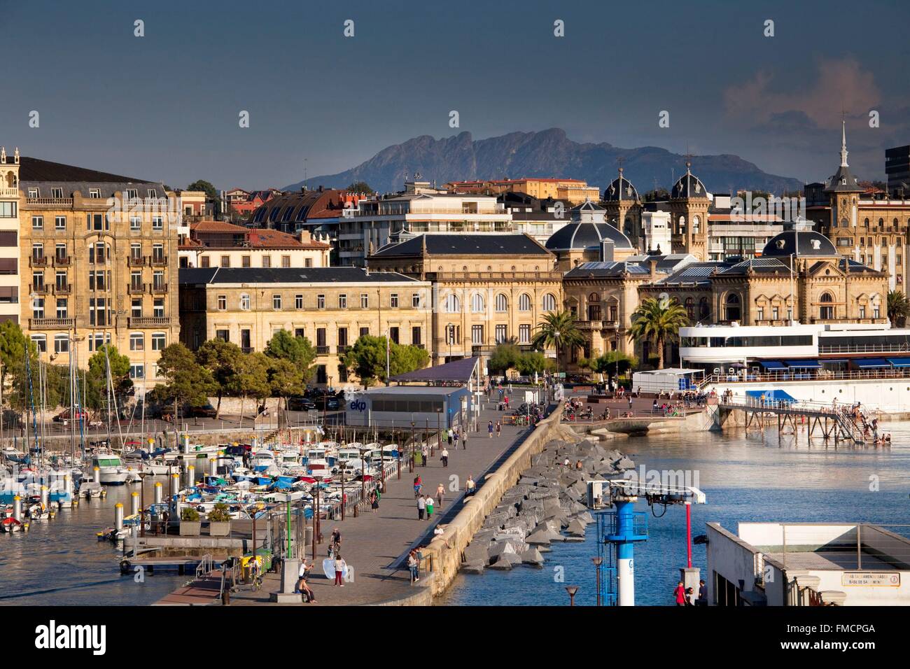 Basque woman spain hi-res stock photography and images - Alamy