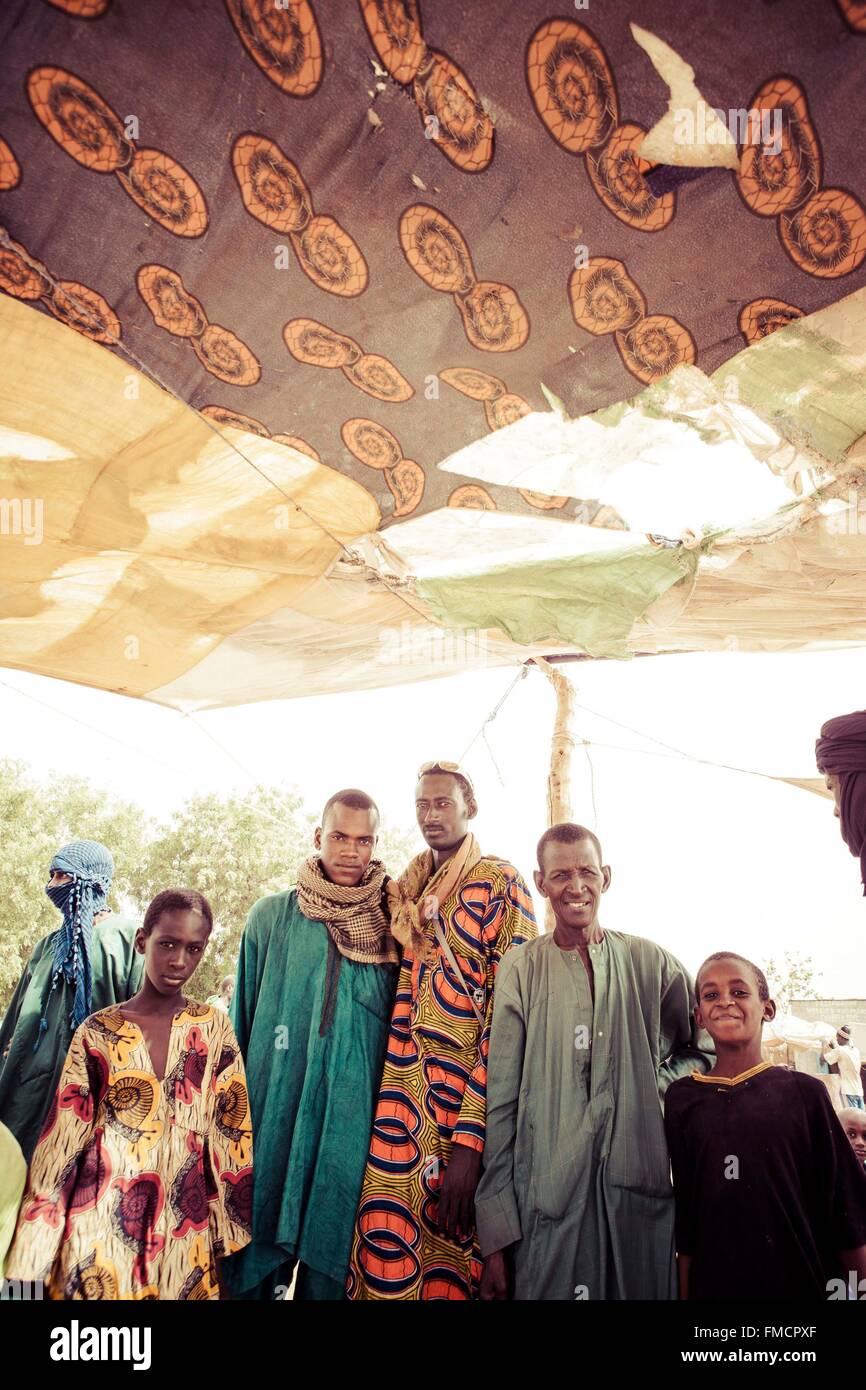 Senegal people group hi-res stock photography and images - Alamy