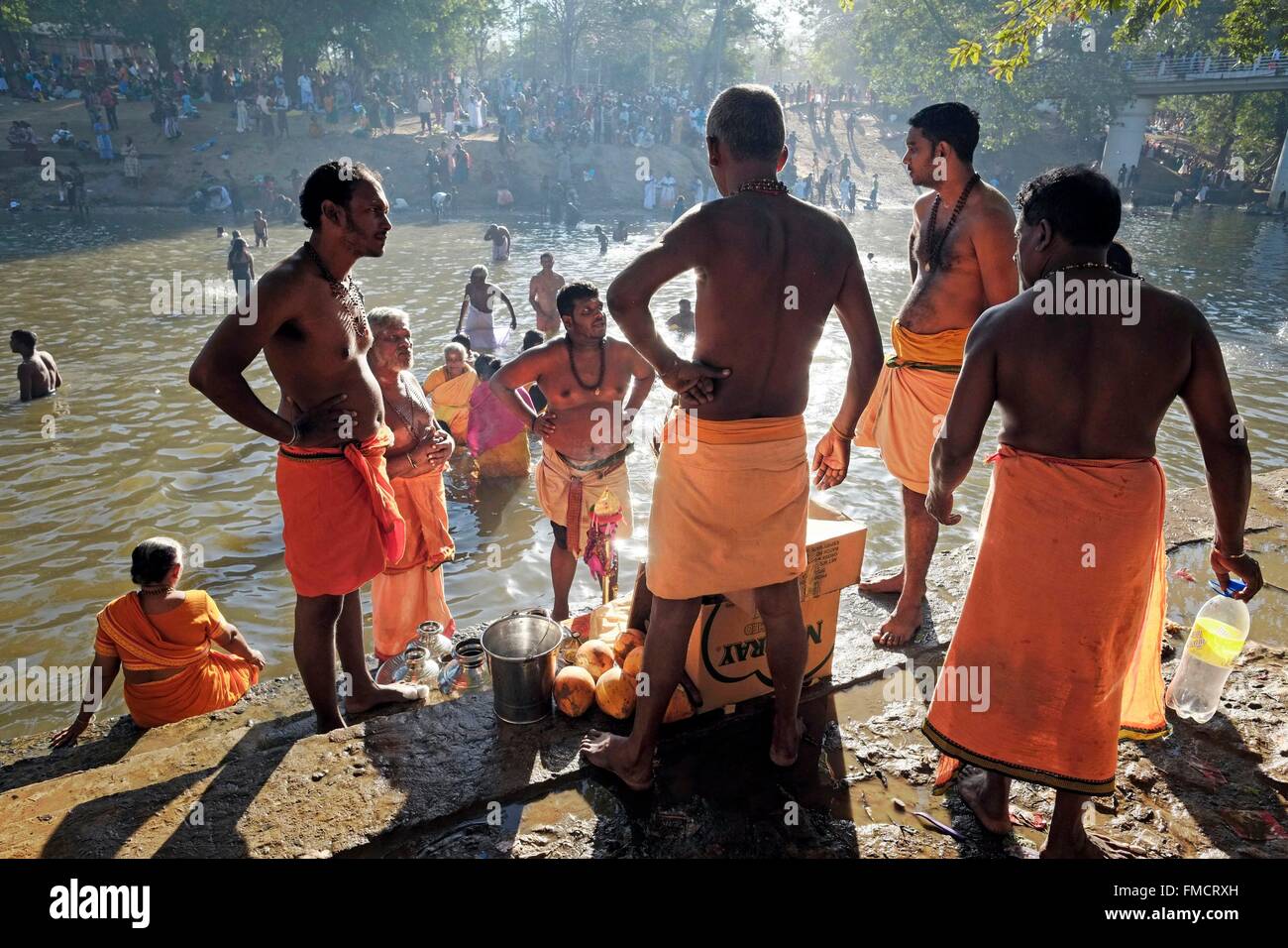 Kataragama fire hi-res stock photography and images - Alamy
