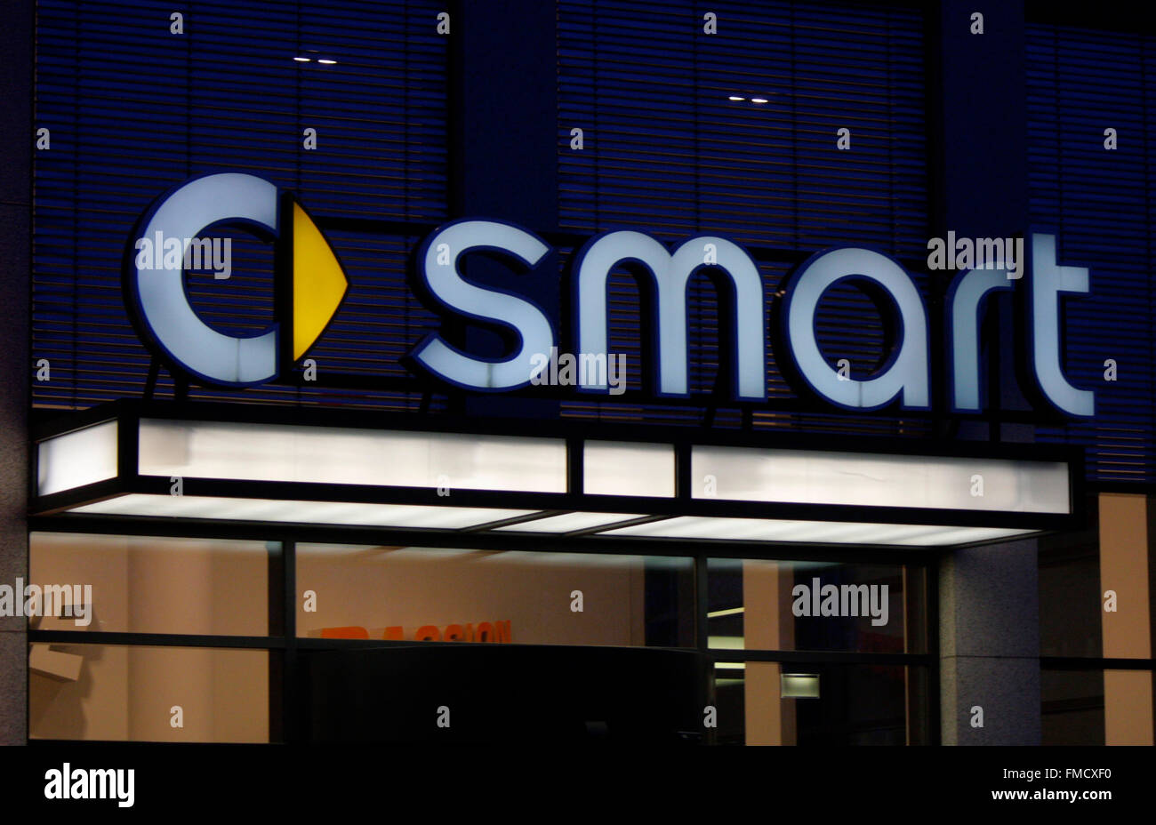 Smart economy logo hi-res stock photography and images - Alamy