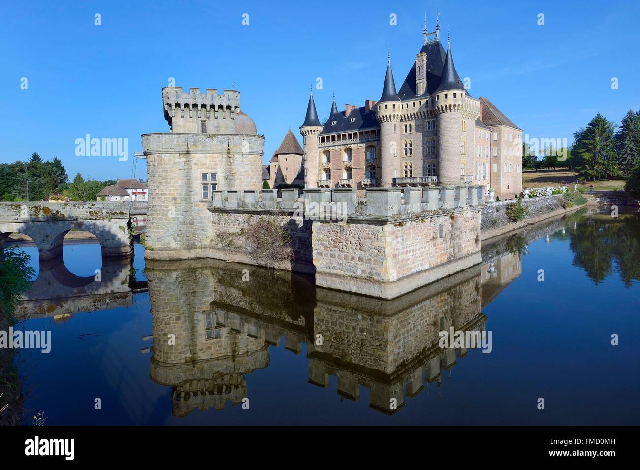 France, Saone et Loire, La Clayette, the castle Stock Photo - Alamy