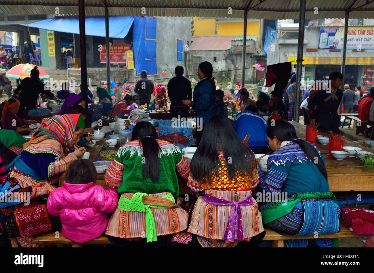 Hmong village vietnam hi-res stock photography and images - Alamy