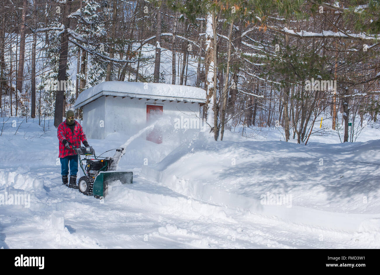 Snowblower hi-res stock photography and images - Alamy
