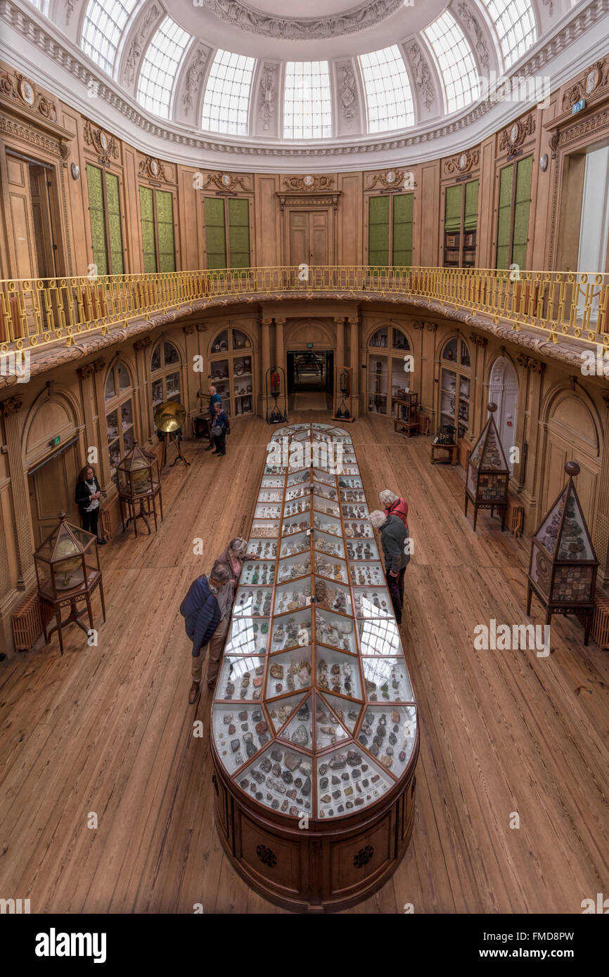High angle view from the first floor into the Oval Room at the Teylers ...