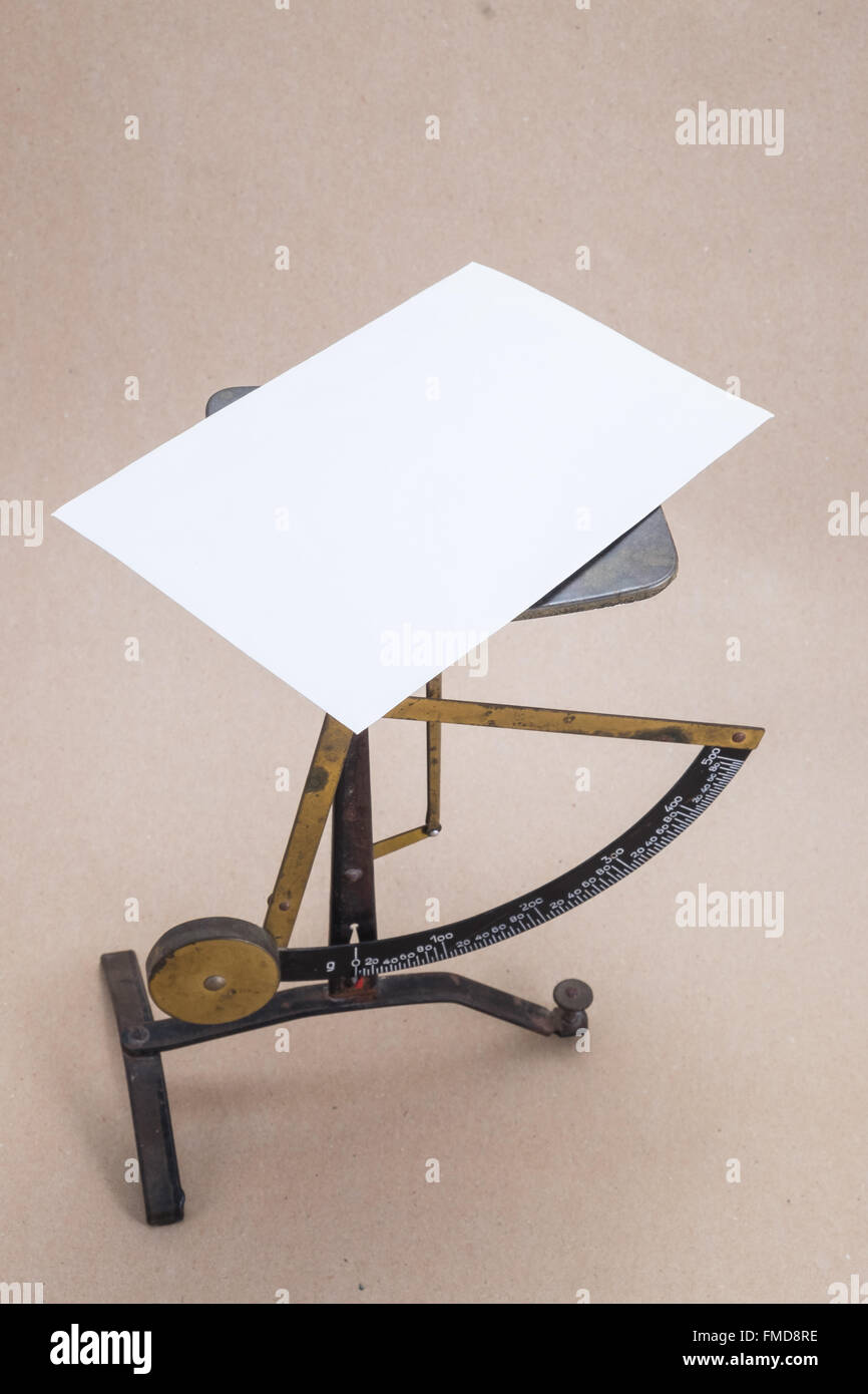 Letter scale hi-res stock photography and images - Alamy