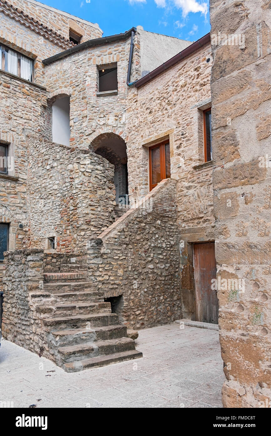 Traditional italian village hi-res stock photography and images - Alamy