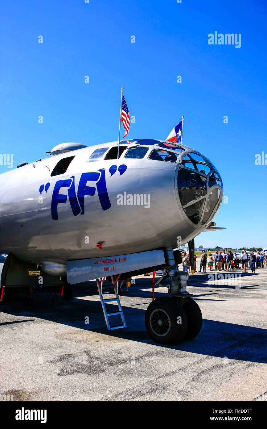 Fifi plane hi-res stock photography and images - Alamy