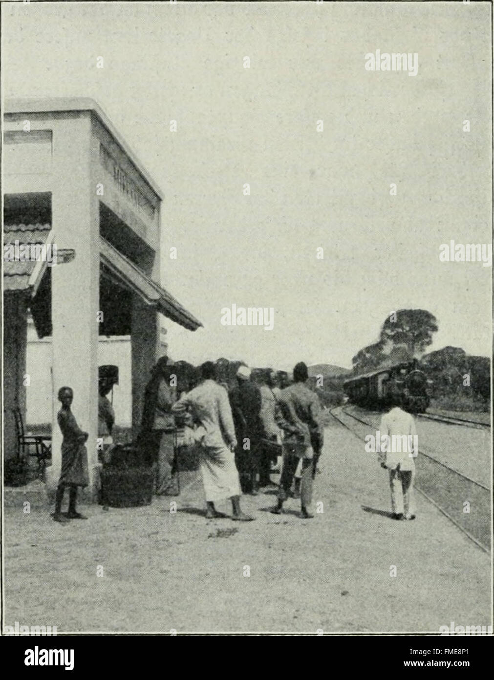 'Am Tendaguru' (1912) documents a German research expedition to East ...