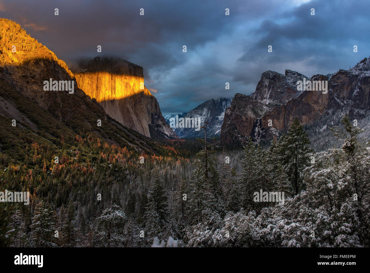 Beautiful sunet at Tunnel View, Yosemite Naional Park Stock Photo - Alamy