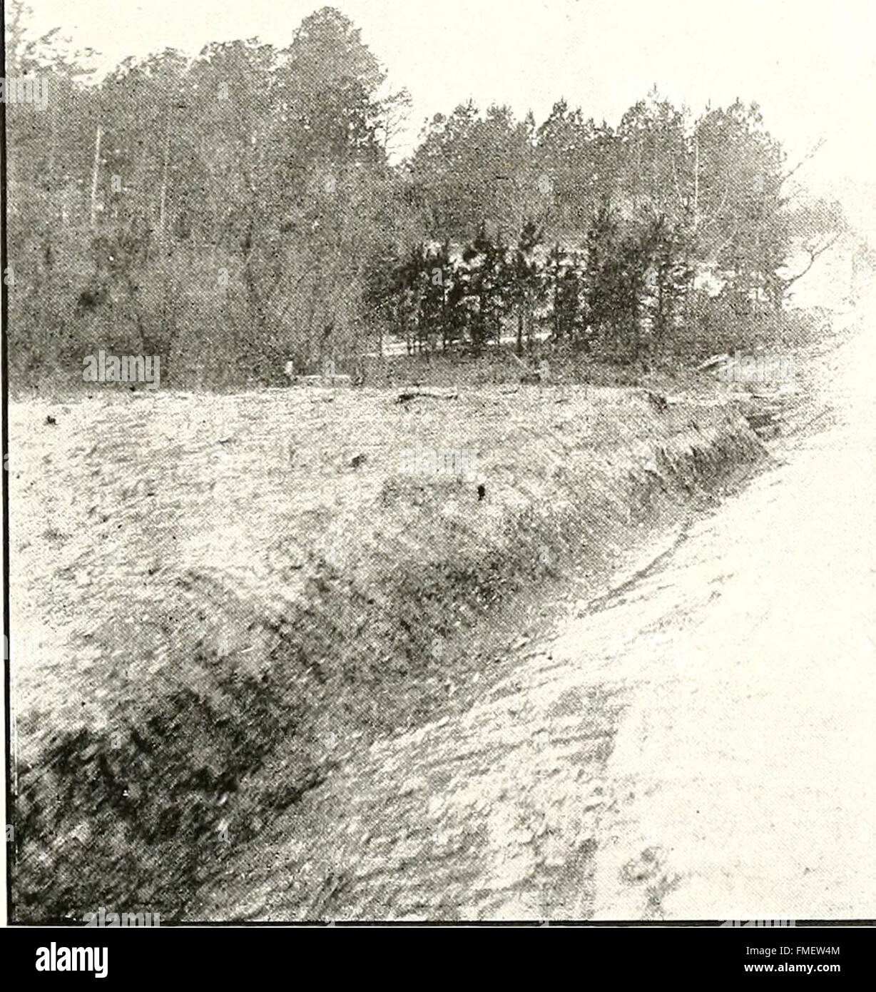 'Southern Good Roads' (1915) advocates for the improvement of roadways ...