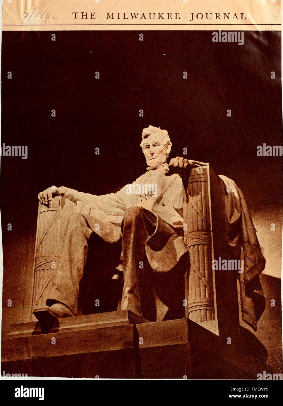 The Lincoln Memorial in Washington, D.C., completed in 1922, features ...