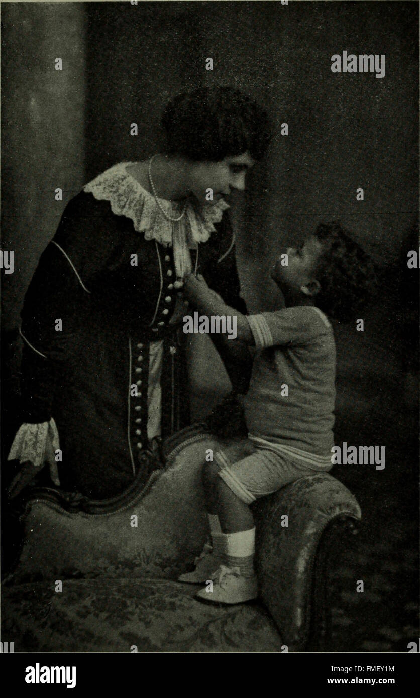 The 1914 edition of 'The American Annual of Photography' features a ...