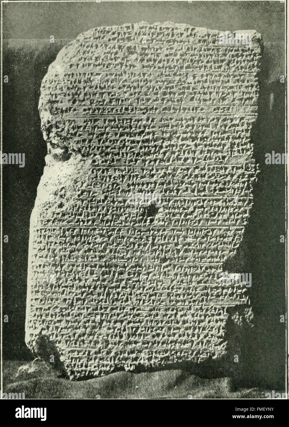 Cuneiform script sumerian hi-res stock photography and images - Alamy