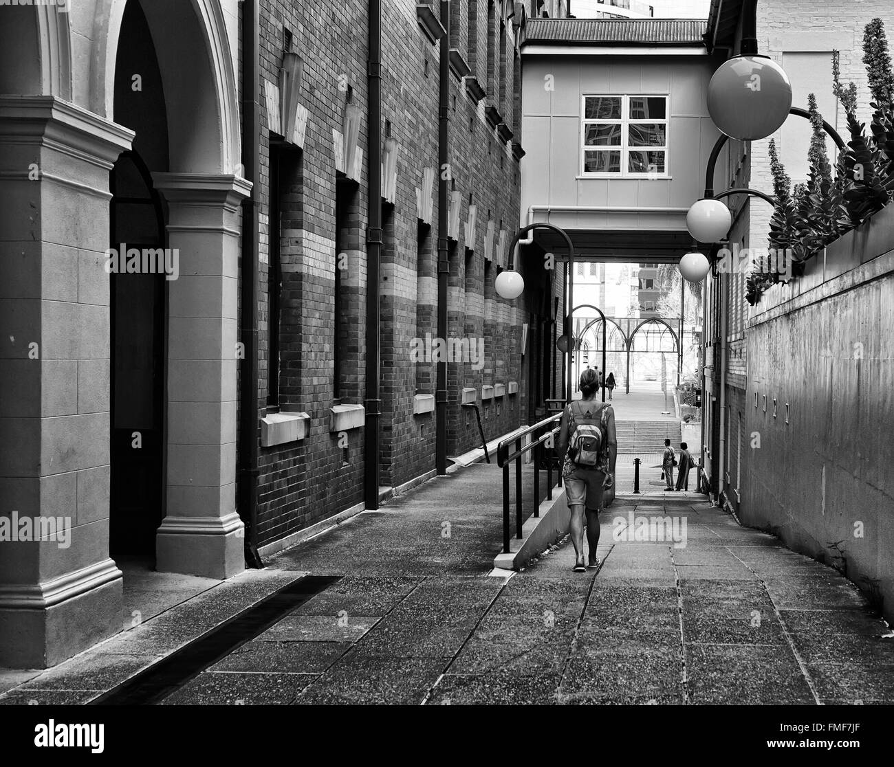 Dimly lit street hi-res stock photography and images - Alamy
