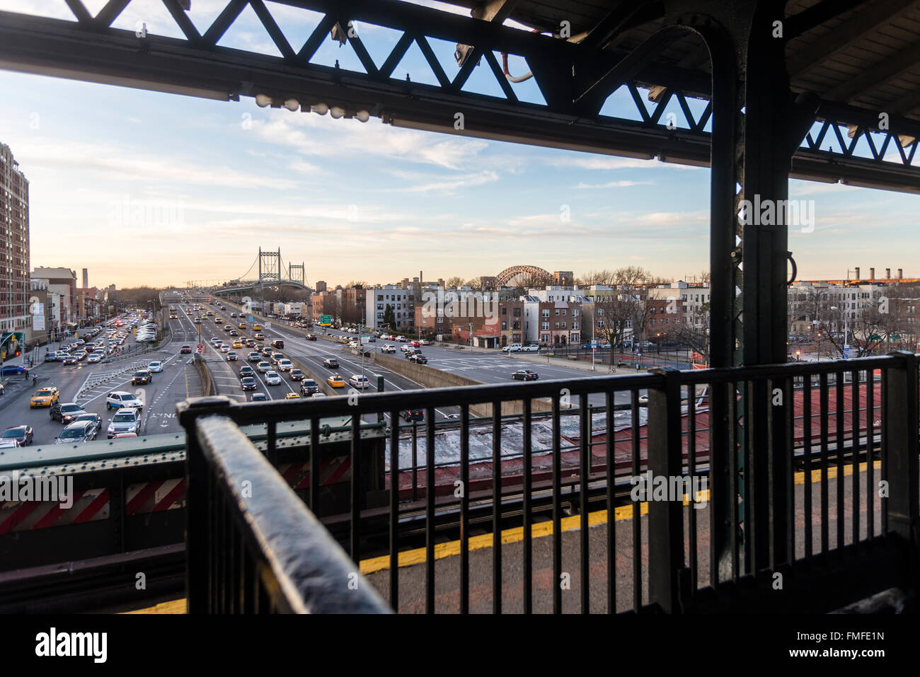 New elevated station hi-res stock photography and images - Alamy