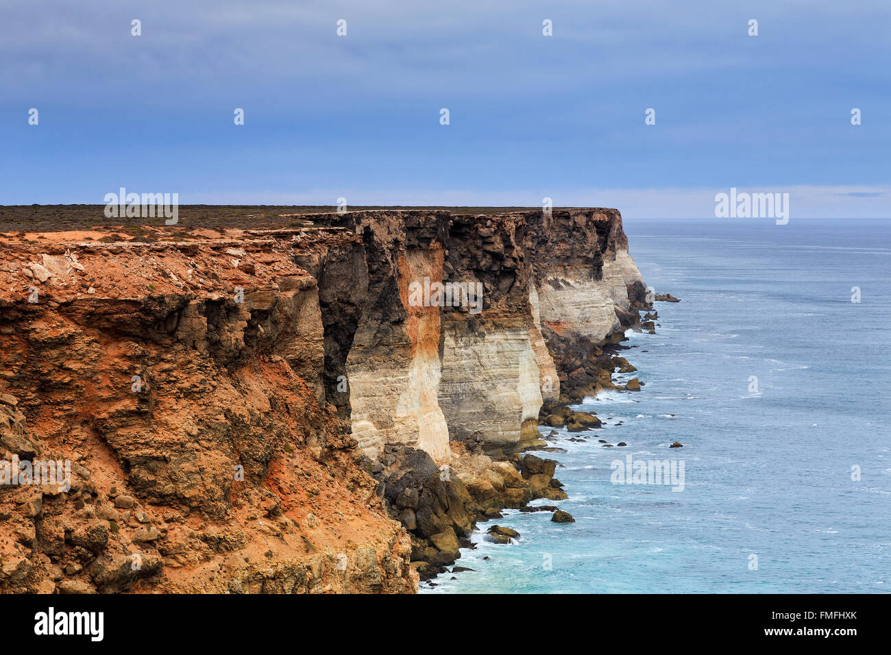 Cliff edge falling hi-res stock photography and images - Alamy