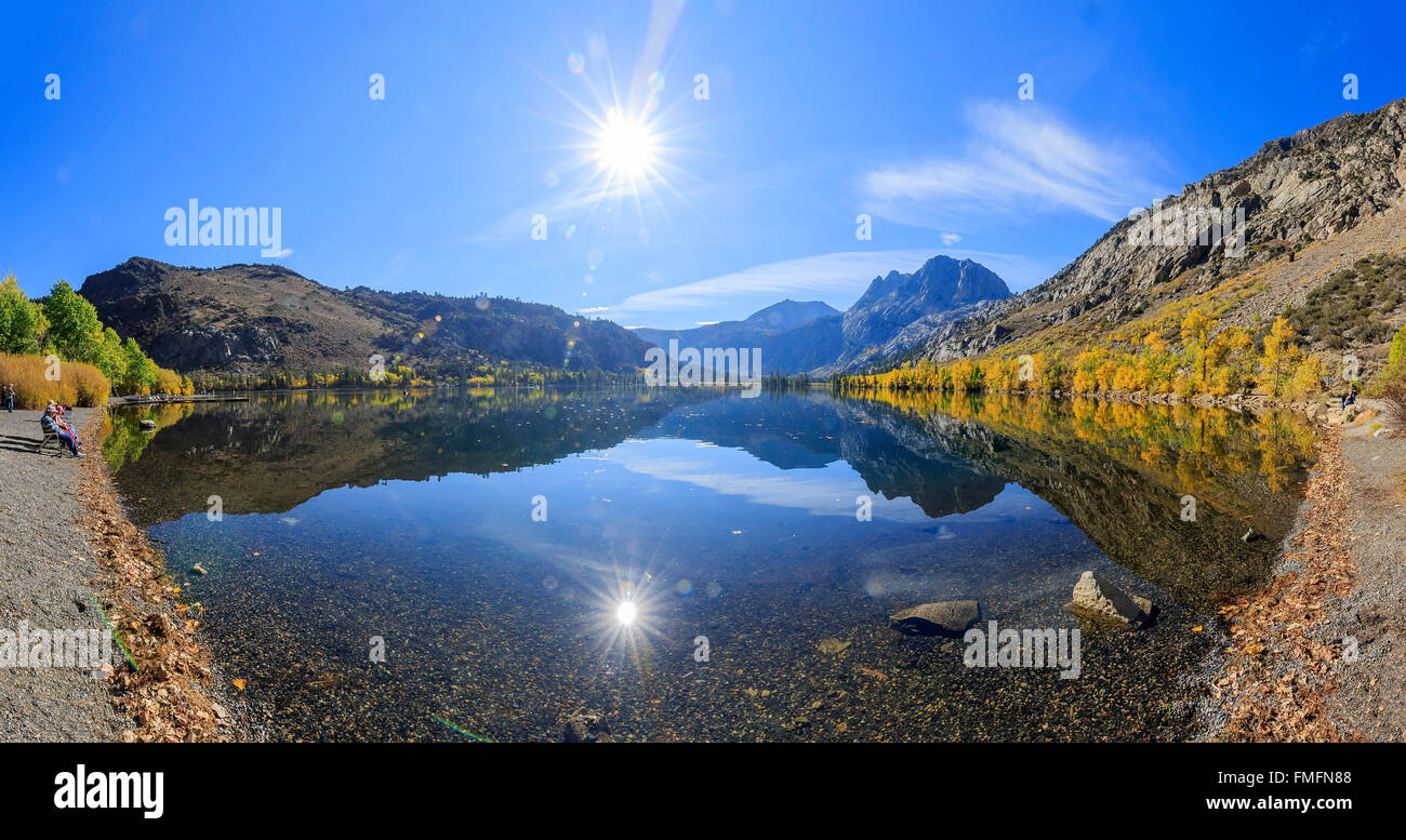 Beautiful fall color in Silver Lake, California Stock Photo - Alamy