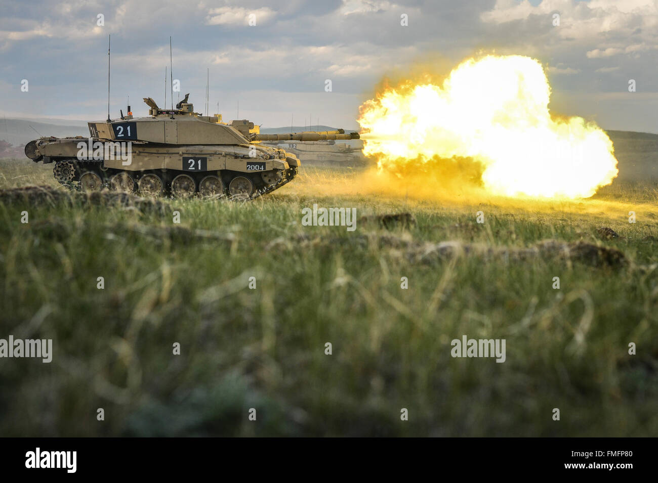Challenger 2 tank hi-res stock photography and images - Alamy