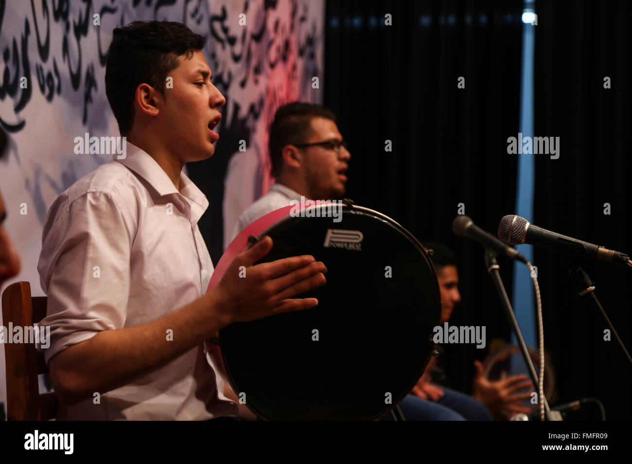 Gaza, Palestine. 10th Mar, 2016. Palestinian members of the Dawaween ...