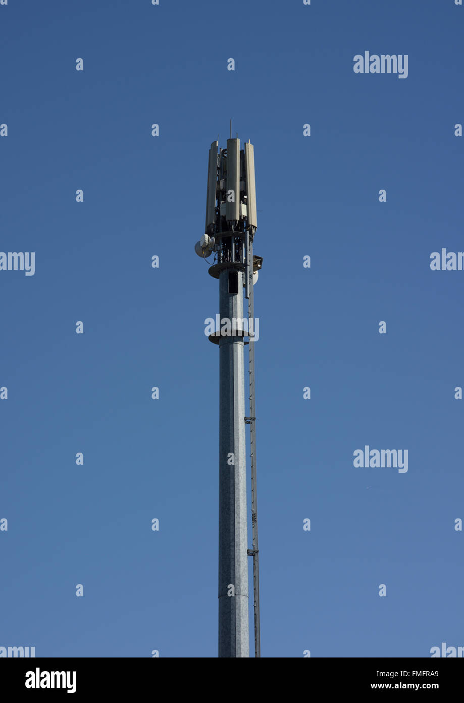 Point To Point Microwave Link High Resolution Stock Photography and ...