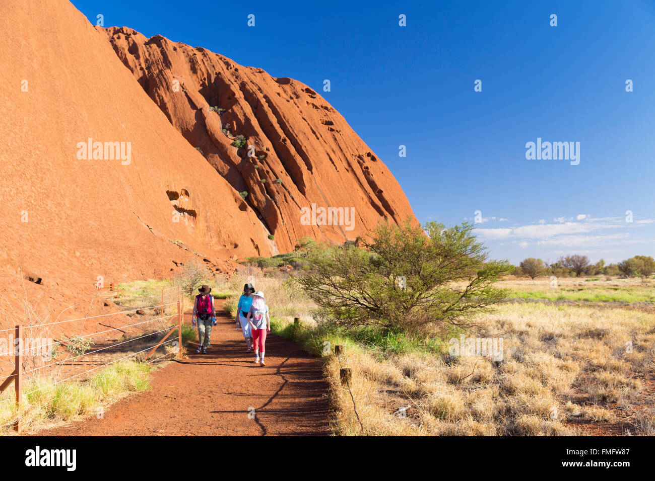 Uluru (UNESCO World Heritage Site), Uluru-Kata Tjuta National Park ...