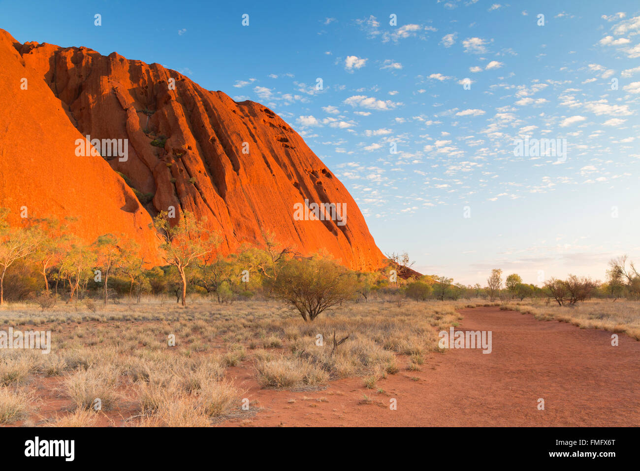 Uluru (UNESCO World Heritage Site), Uluru-Kata Tjuta National Park ...
