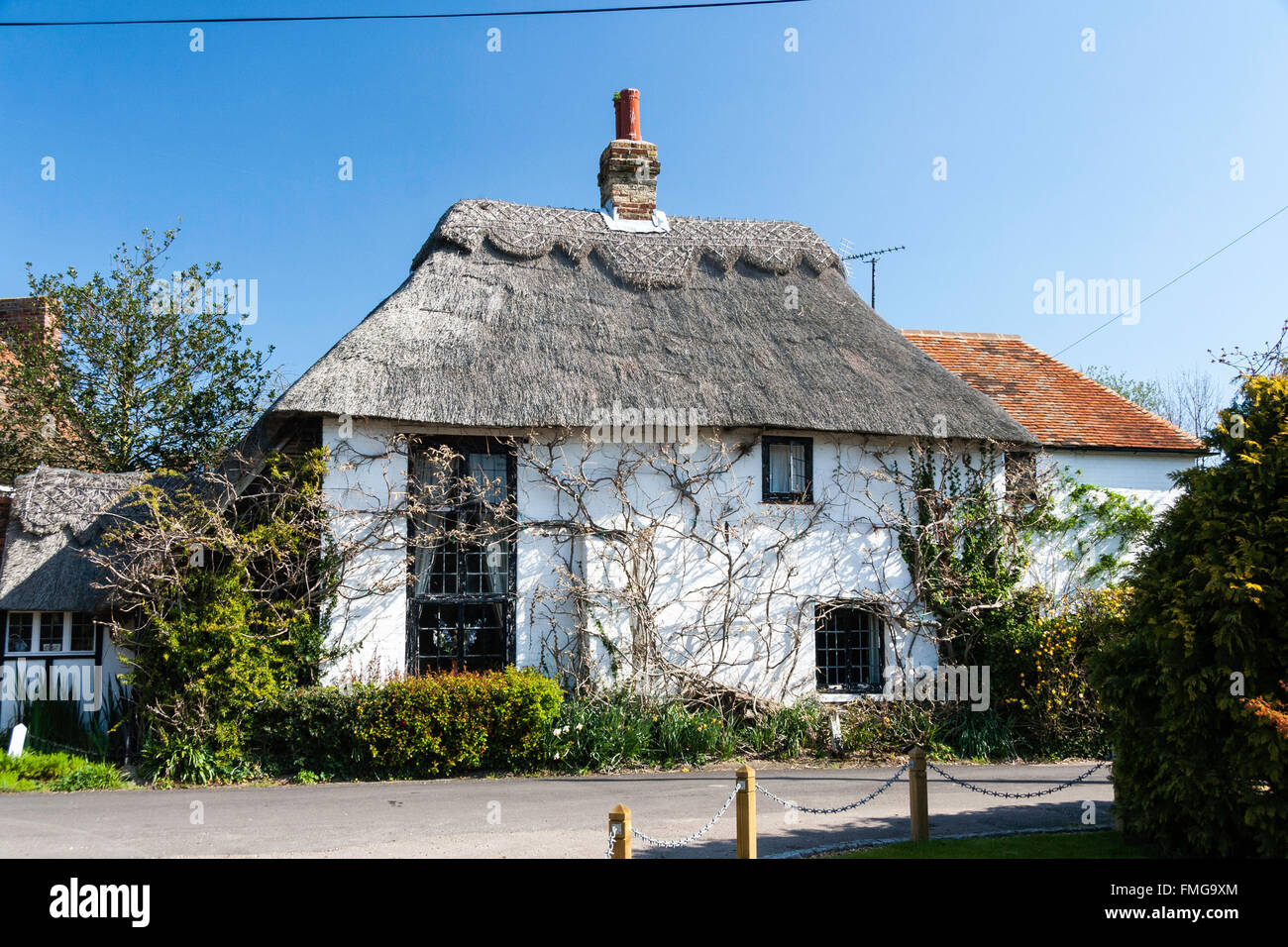 White plasted house hi-res stock photography and images - Alamy