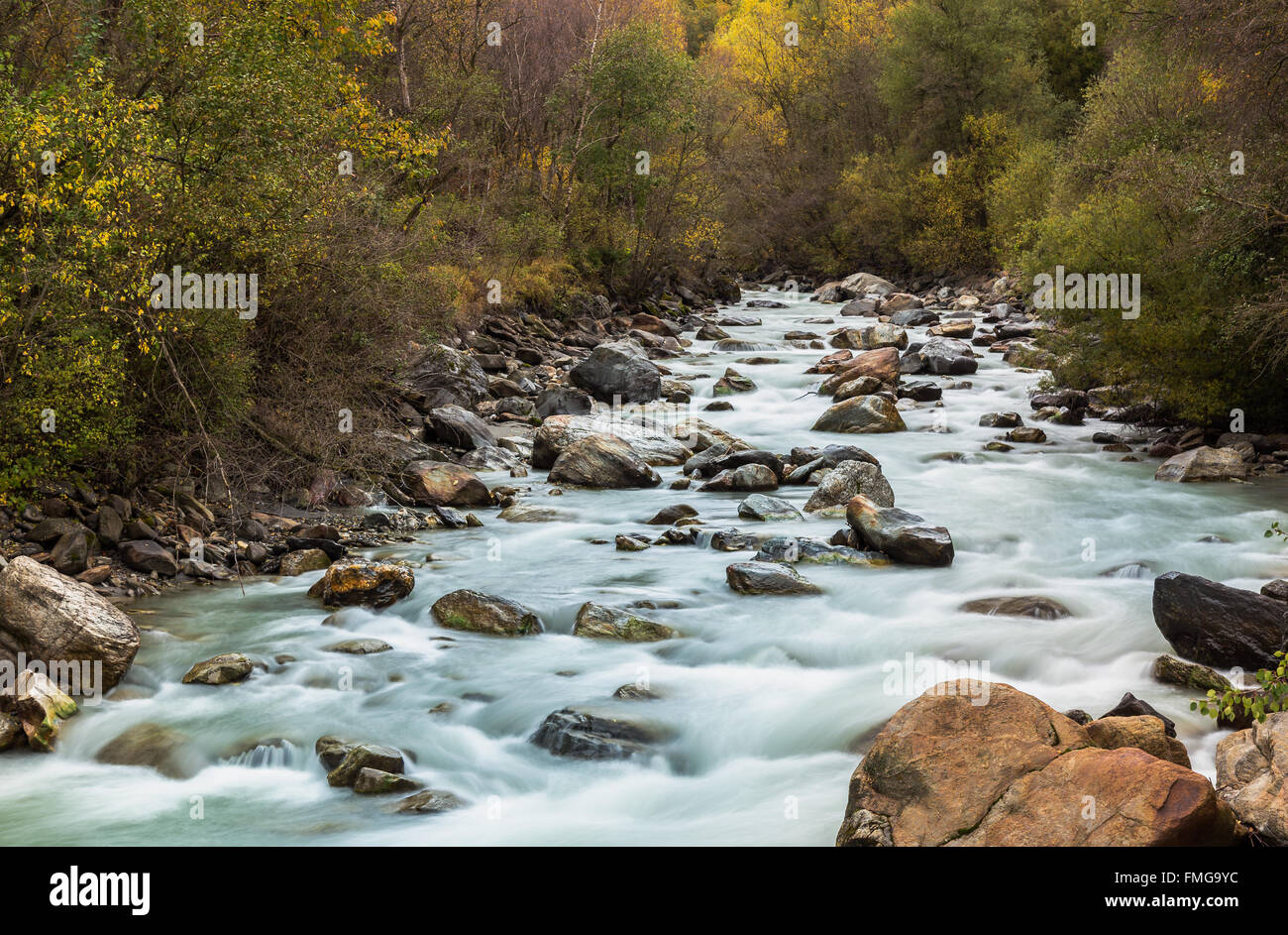 Fluss etsch hi-res stock photography and images - Alamy