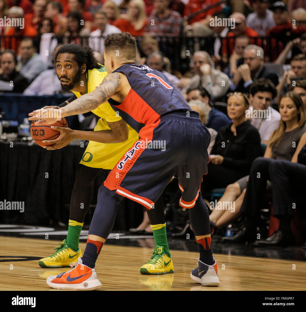 Las Vegas, NV, USA. 11th Mar, 2016. Oregon F # 0 Dwayne Benjamin scored ...