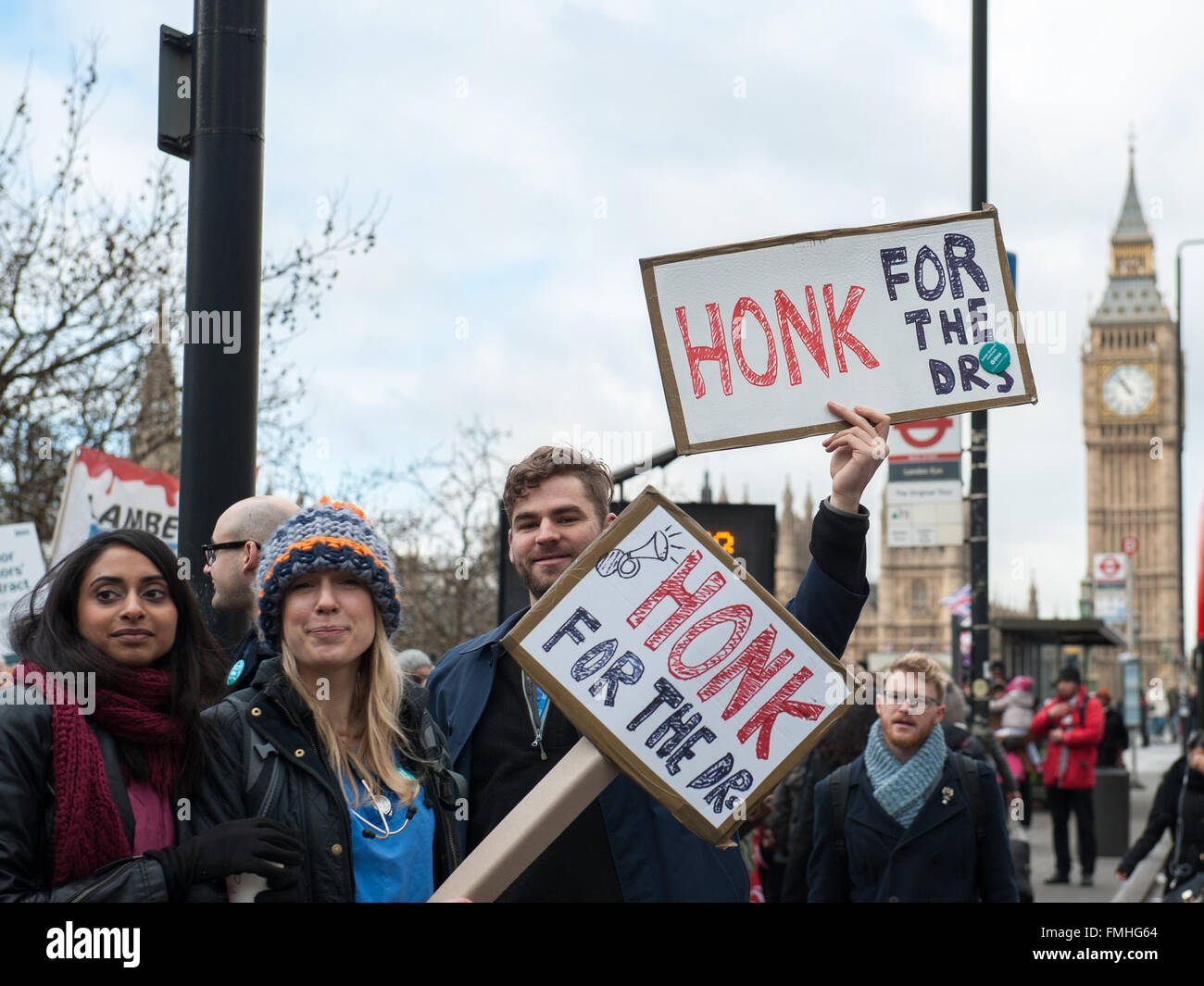 Junior doctors and their supporters on a picket line outside St Thomas ...