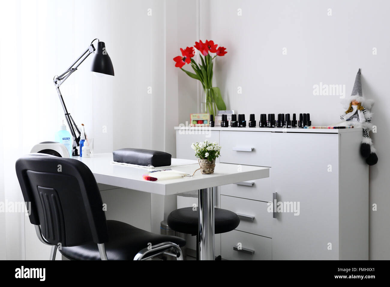 Interior luxury beauty salon hi-res stock photography and images - Alamy