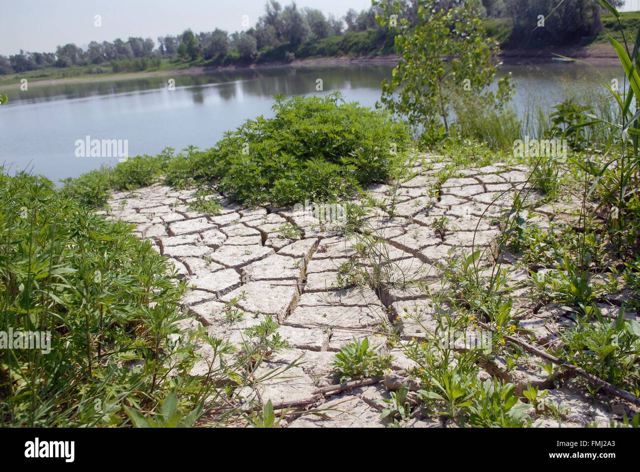 Po river boretto not drought hi-res stock photography and images - Alamy