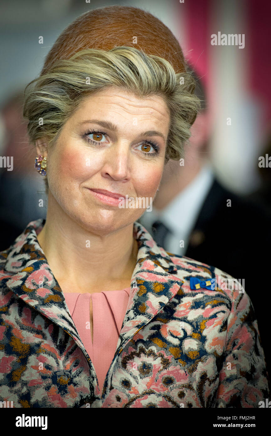 Paris, France. 11th Mar, 2016. King Willem-Alexander and Queen Maxima ...
