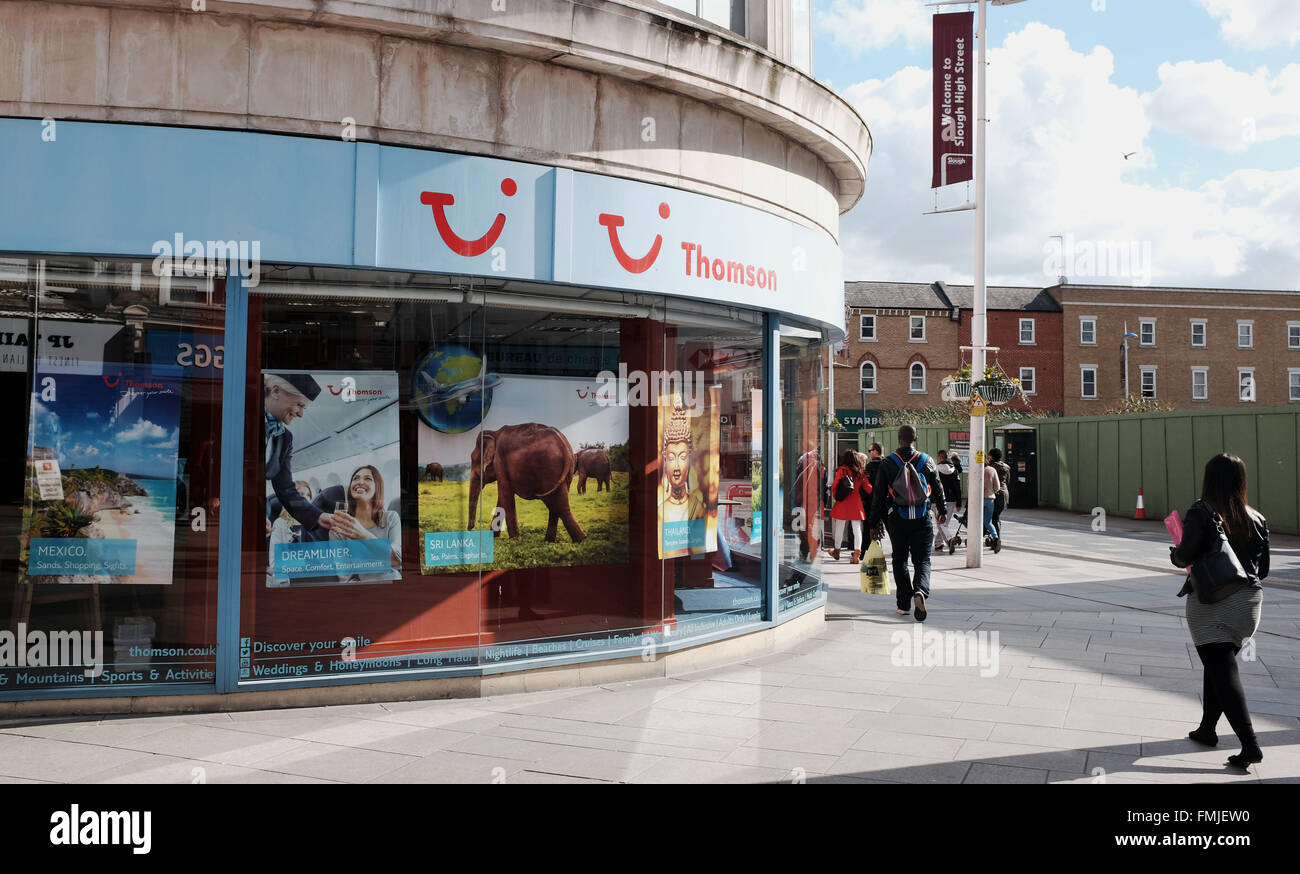Travel agents window hi-res stock photography and images - Alamy