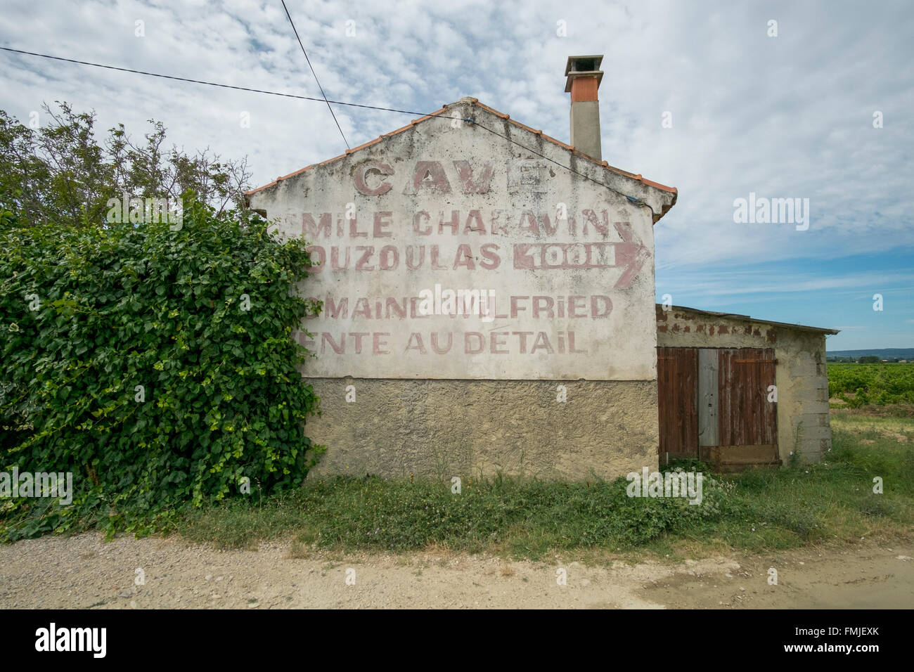 Gable end sign hi-res stock photography and images - Alamy