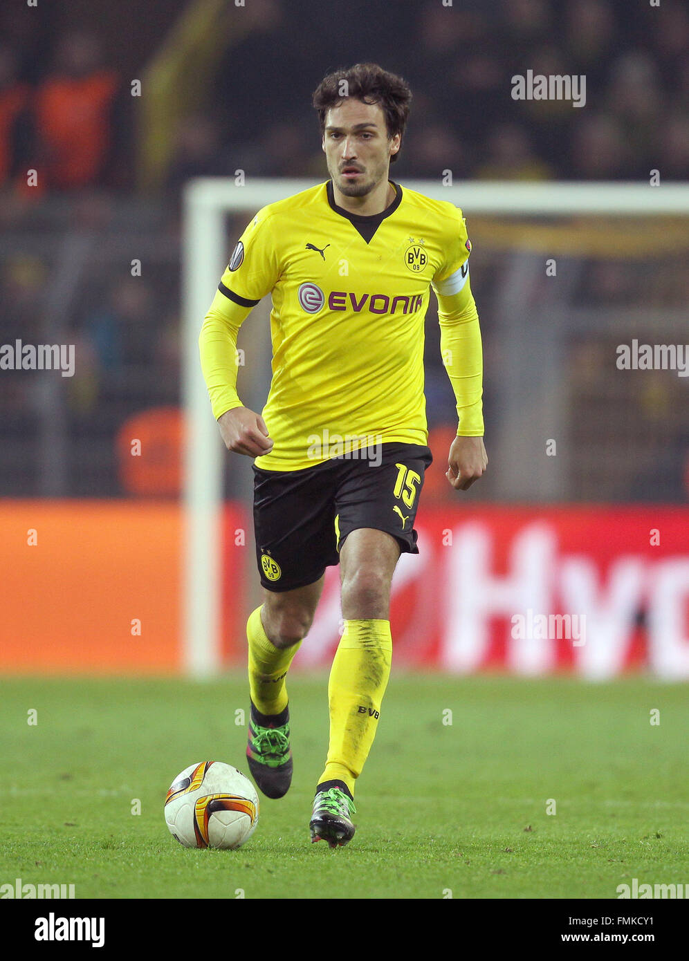 Dortmund, Germany. 10th Mar, 2016. Dortmund's Mats Hummels in action ...