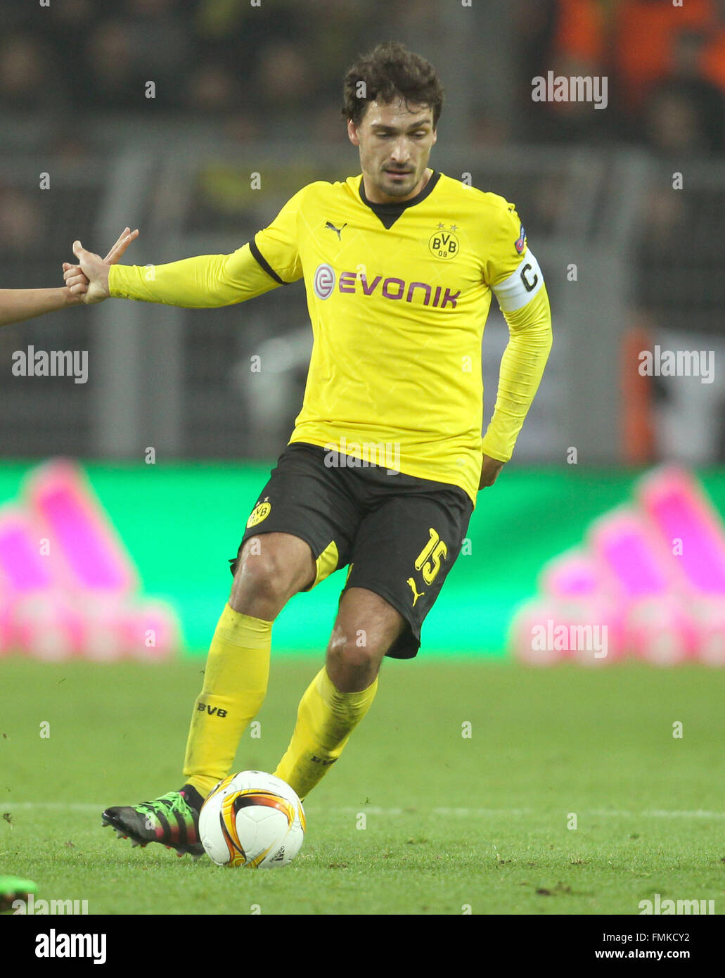 Dortmund, Germany. 10th Mar, 2016. Dortmund's Mats Hummels in action ...