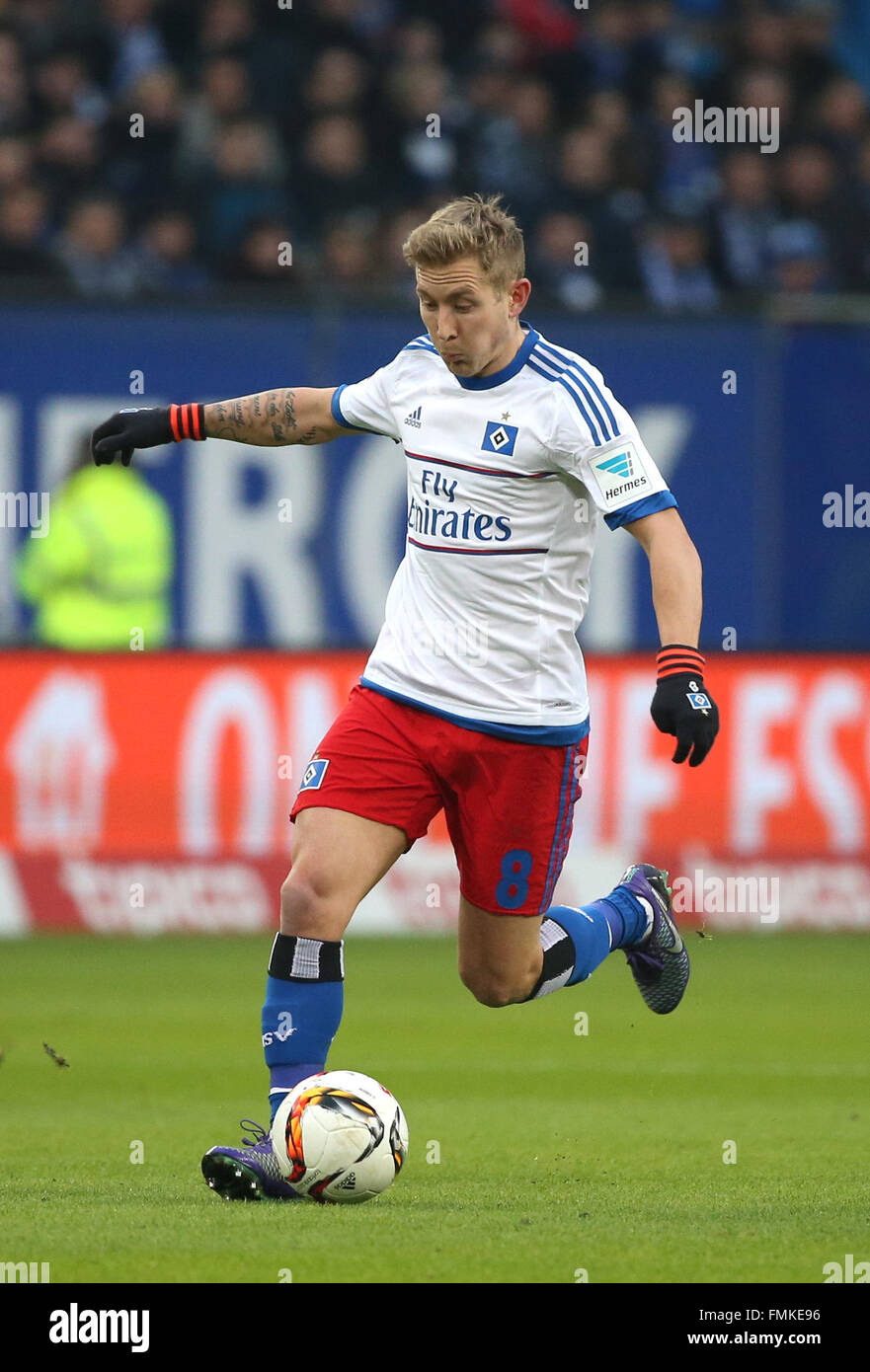 Hamburg, Germany. 06th Mar, 2016. Hamburg's Lewis Holtby in action ...