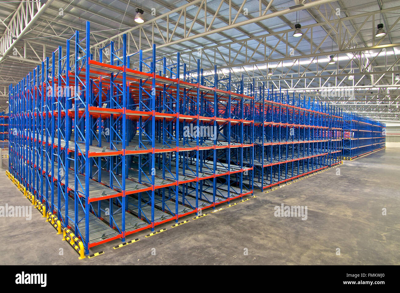 Warehouse storage systems Stock Photo - Alamy