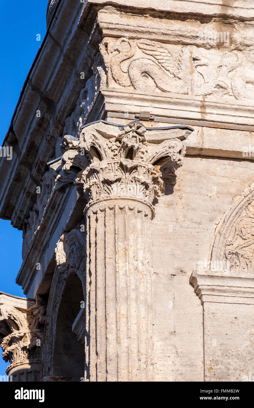 Les antiques, et les ruines de Glanum, Saint Rémy de Provence, BDR ...