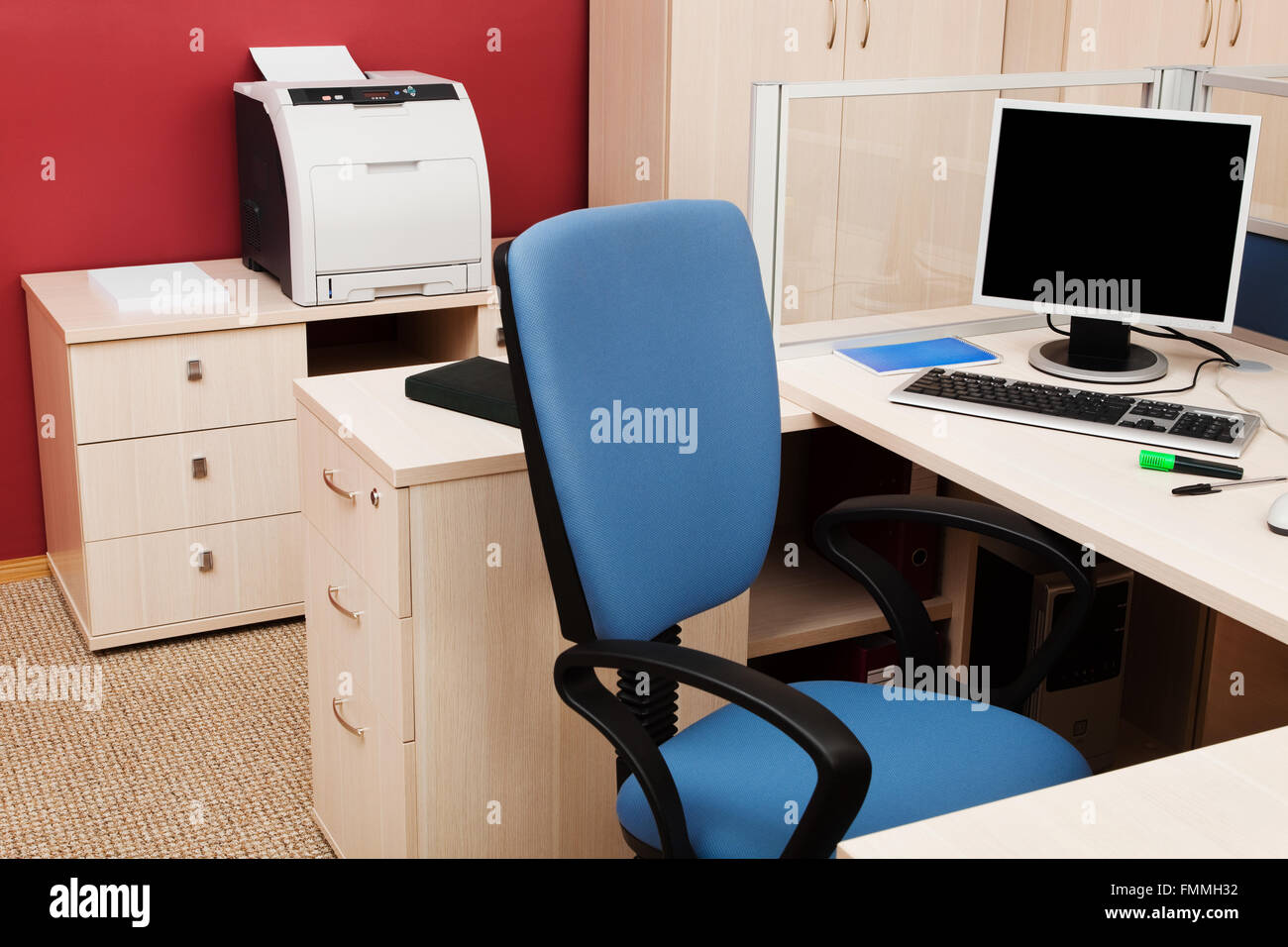 computers behind the glass in a modern office Stock Photo - Alamy