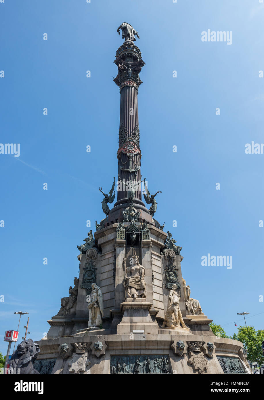 Monumento cristobal colon hi-res stock photography and images - Alamy