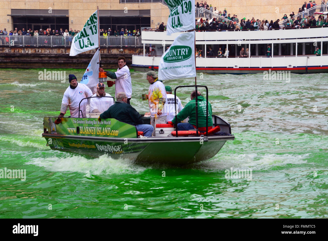 The Plumbers Union annually dyes the Chicago River green for St ...