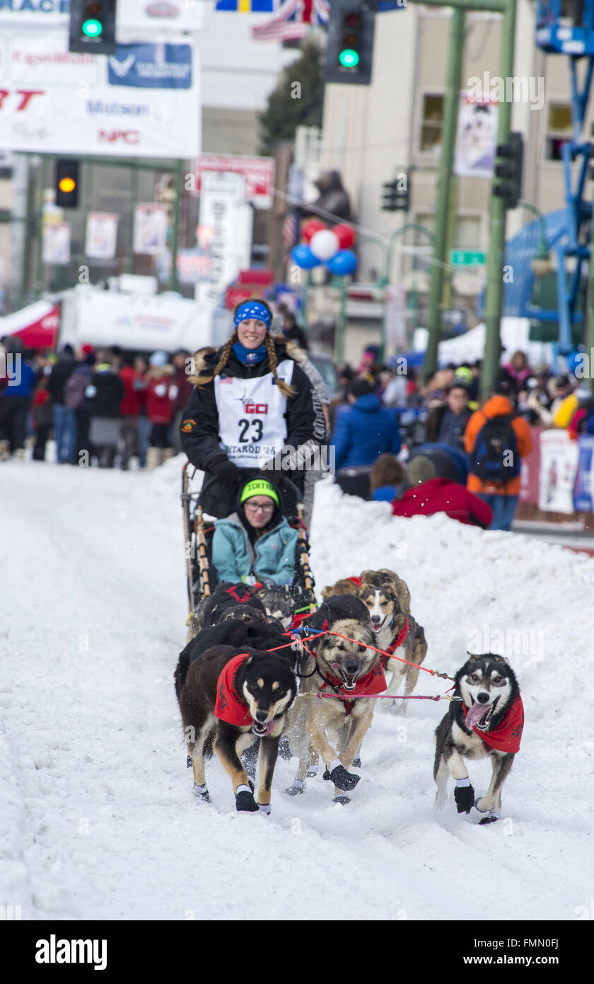 2016 iditarod re start hi-res stock photography and images - Alamy