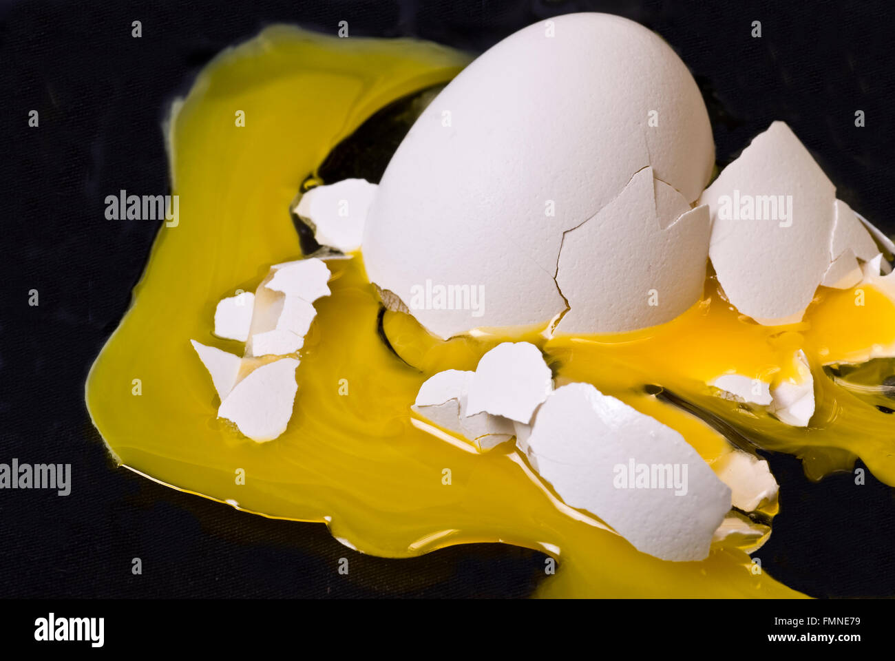 Smashed egg hi-res stock photography and images - Alamy