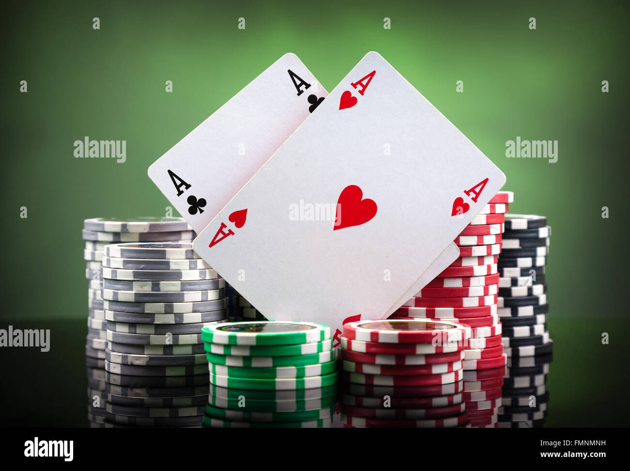 Closeup shot playing cards hi-res stock photography and images - Alamy