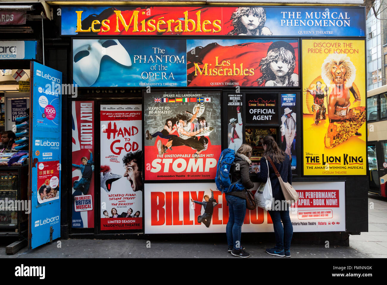 Phantom of the opera poster hi-res stock photography and images - Alamy