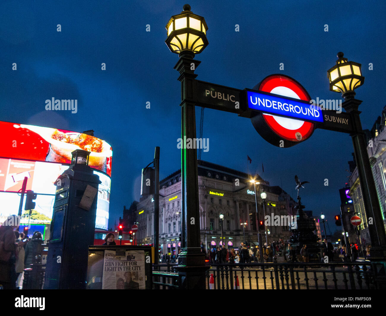 Piccadilly Tube High Resolution Stock Photography and Images - Alamy