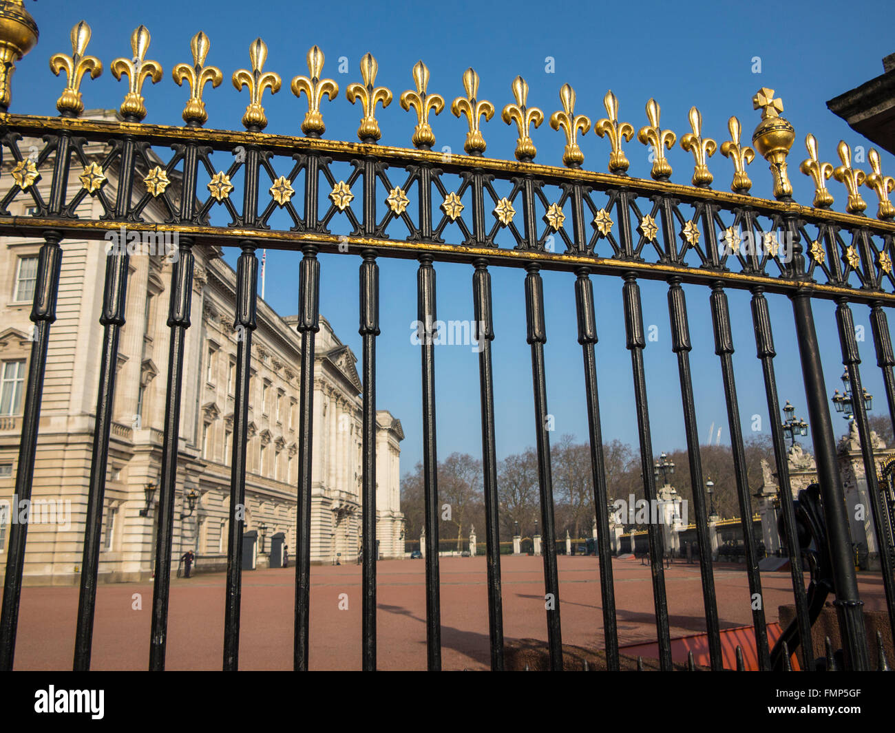 London Buckingham Palace Gate Royal High Resolution Stock Photography ...